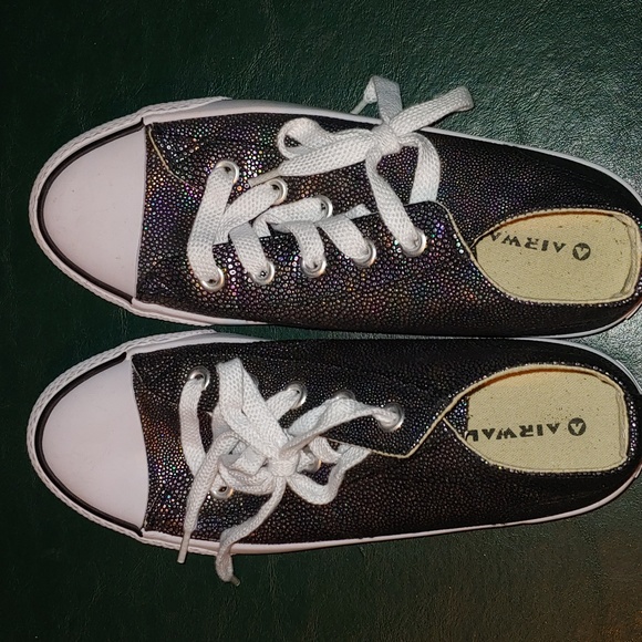 Airwalk | Shoes | Airwalk Conversestyle Sneakers Oil Slick Pebble ...